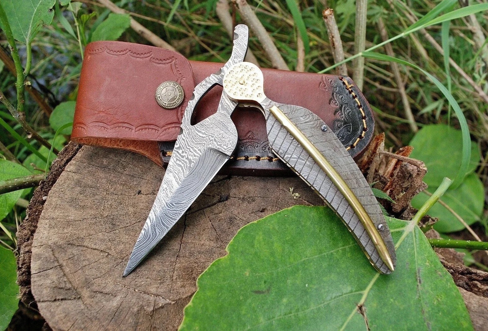 Handmade Damascus Steel Folding Knife With Feather Look and Bronze ...