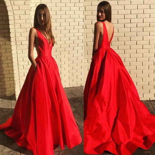 Red Backless Prom Dresses