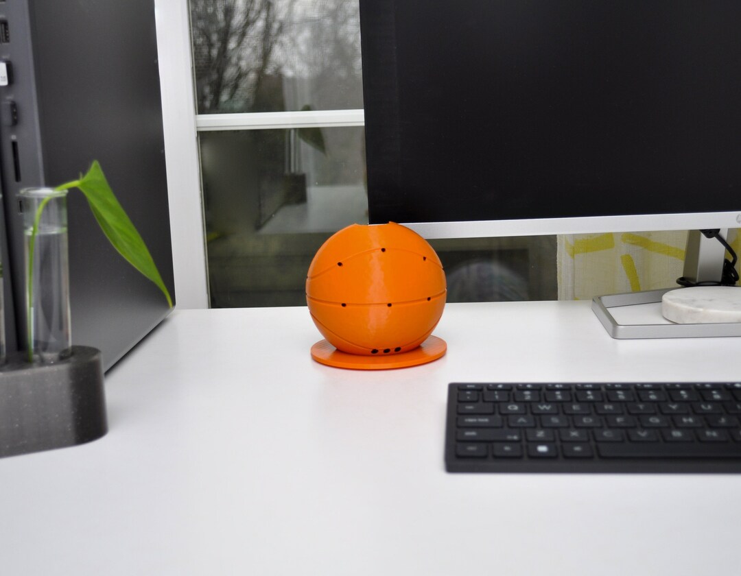 Basketball Smart Device Holder, 4th/5th Gen Stand, Unique Desk Decor - Etsy