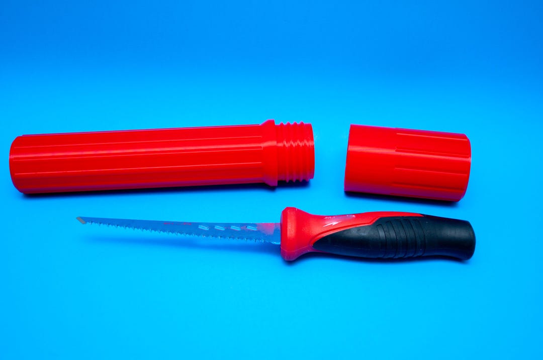 3D Printed Drywall Saw Holder: Secure Twist-lock Tool Storage - Etsy