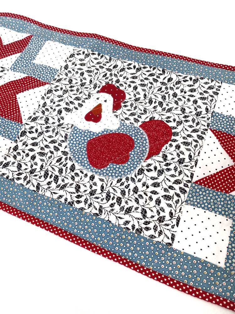 Nesting Hen's Quilted Table Runner, Chicken Table Runner, Chicken Decor ...