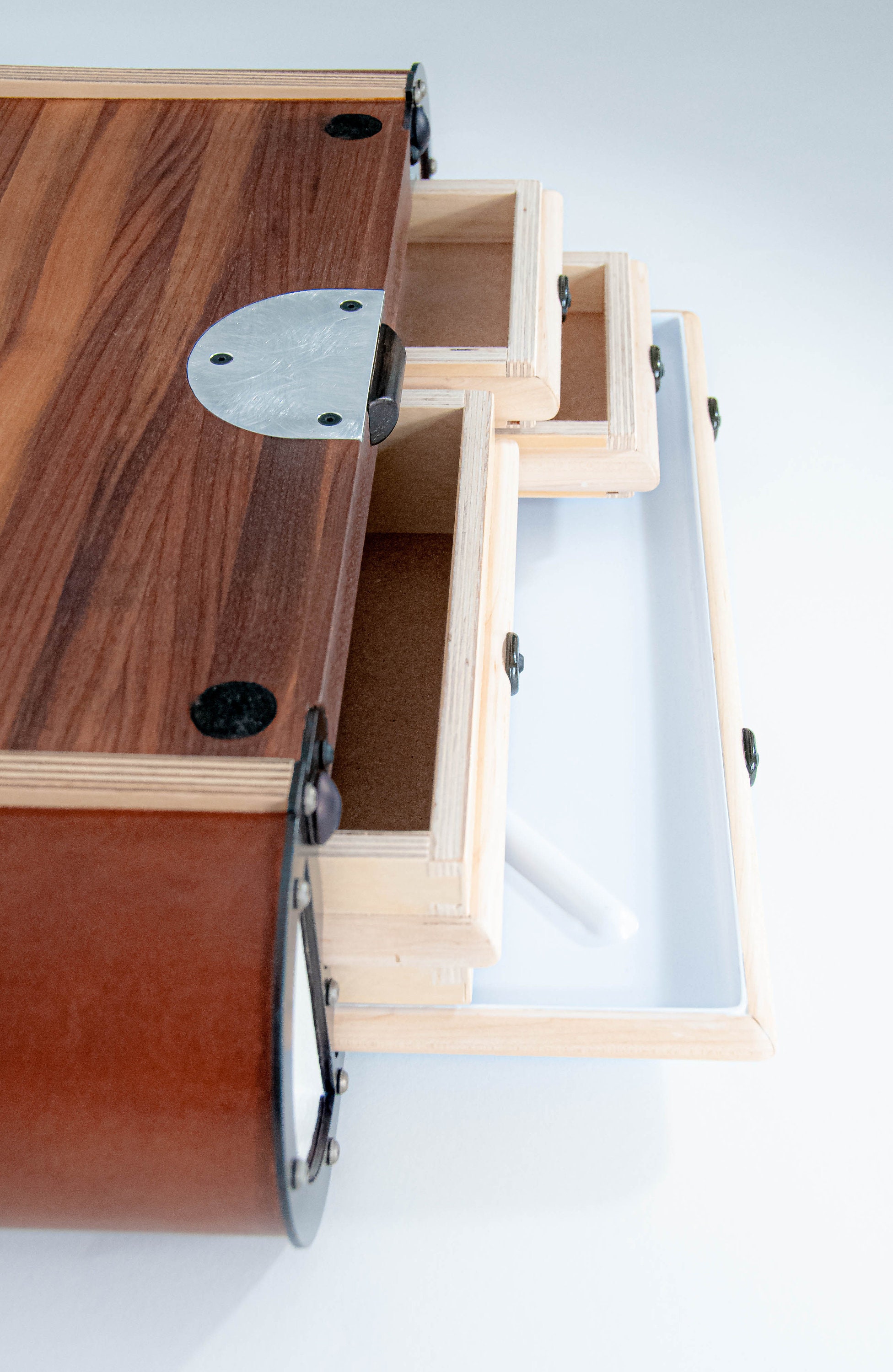 Workbench-tabletop: Hand Crafted Compact and Transportable. Creative ...