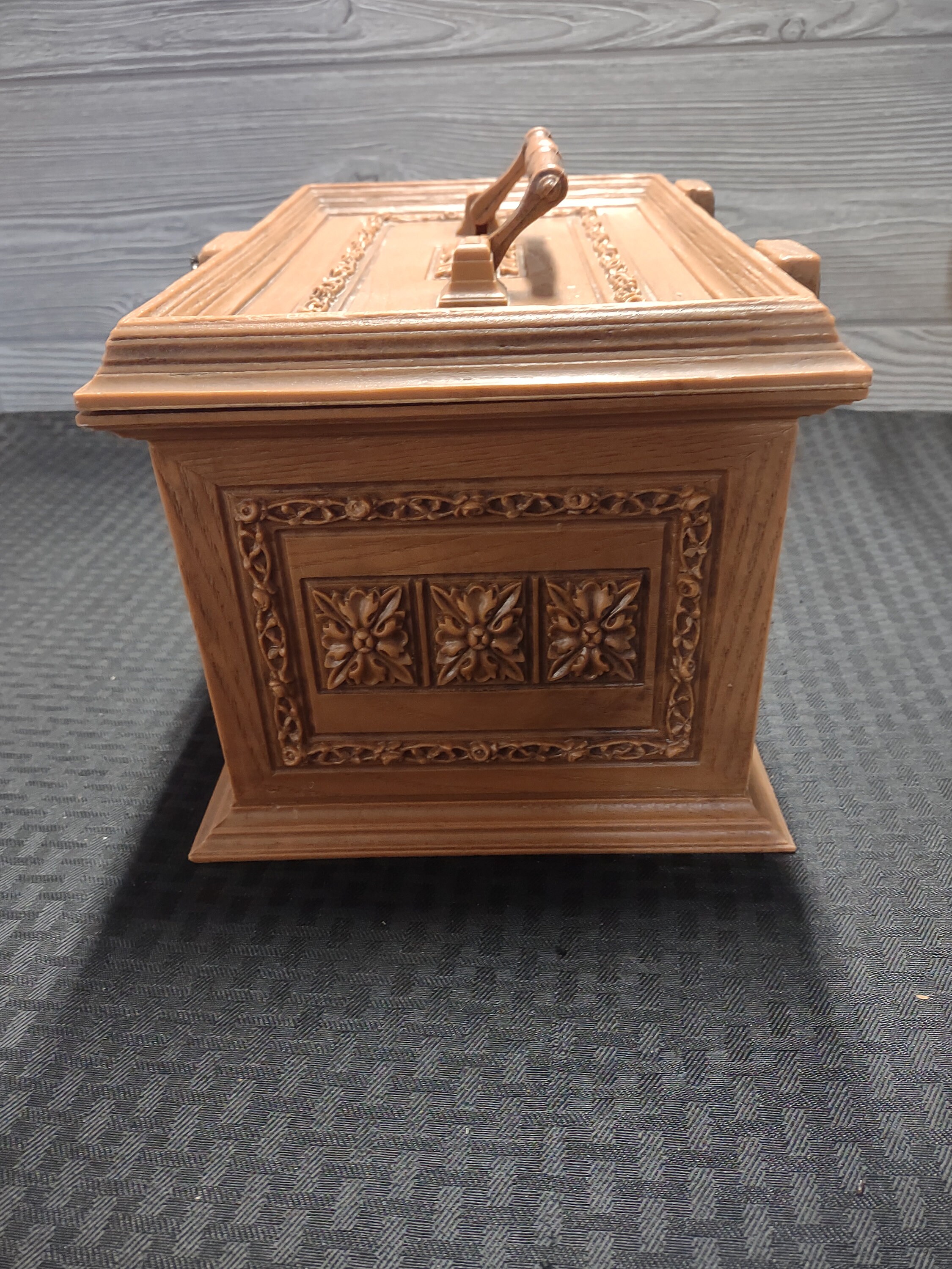 Vintage Max Klein Sewing Box With Lots of Threads Needles - Etsy