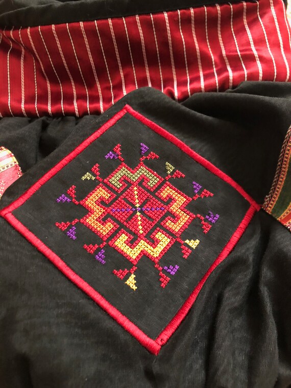 Gorgeous Jordanian bag made by Alburgan Handicrafts, … - Gem