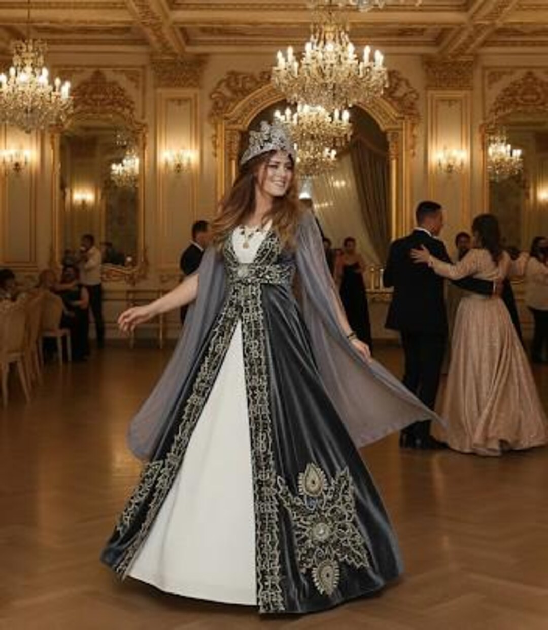 Vintage Velvet Turkish Caftan: Gray Ottoman Wedding Dress With Belt (S ...