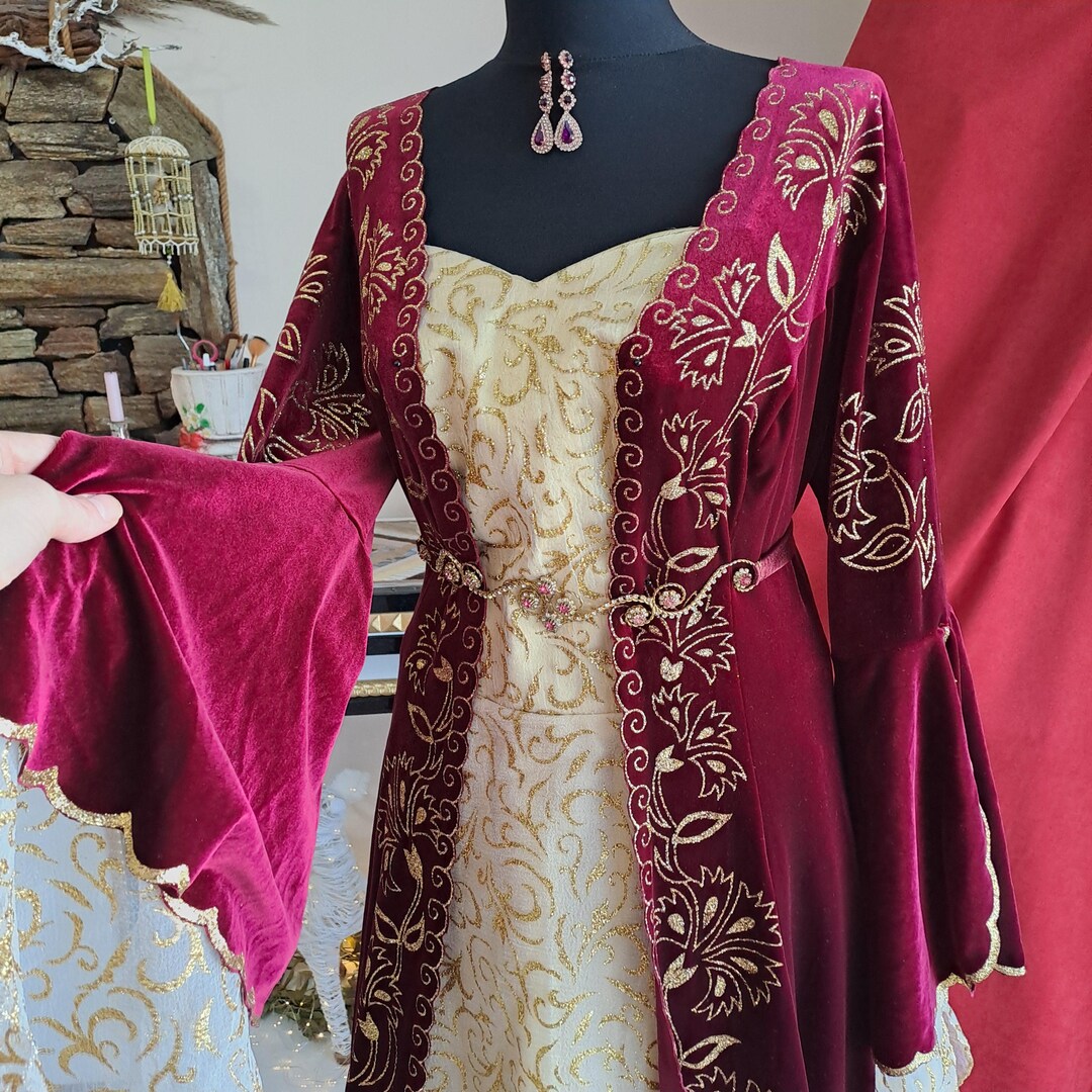 Traditional Vintage Velvet Red Turkish Wedding Dress Redbindalli ...