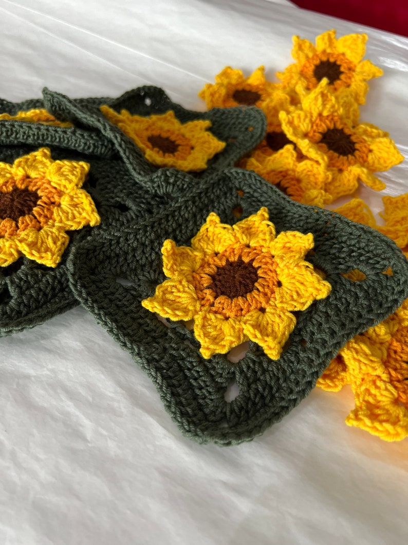 Set of 24 Crochet Granny Square Motifs 3D Sunflower Patches - Etsy