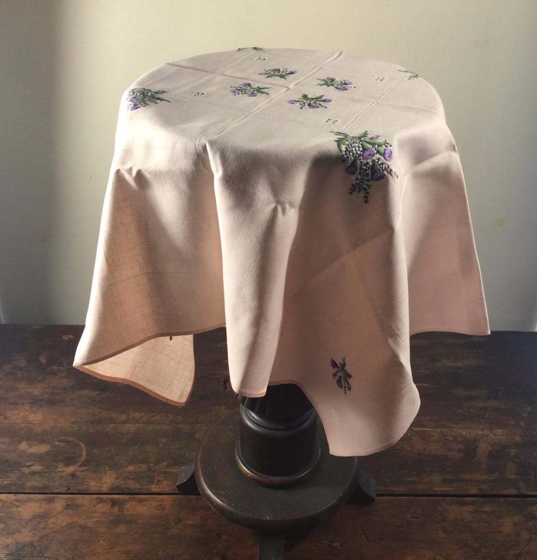 32” Embroidered Square Linen Pink Table Cloth Thistles Emblem Gift for ...