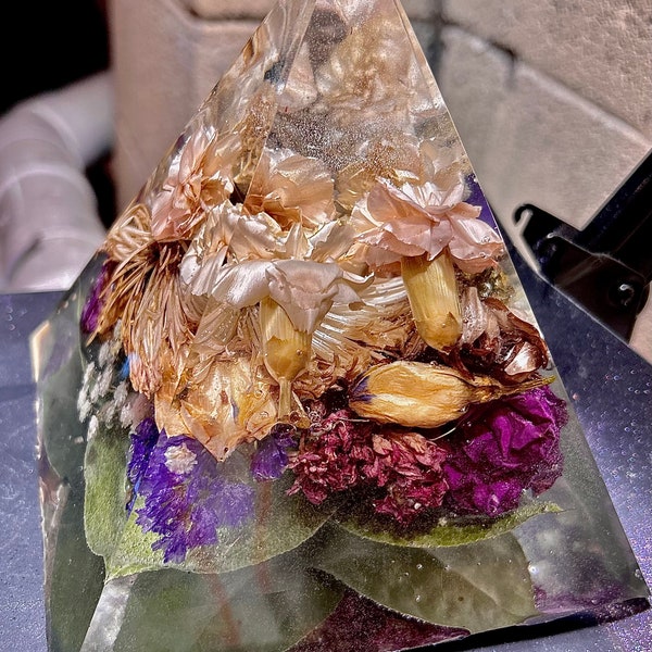 Resin Flower Lamp - Etsy