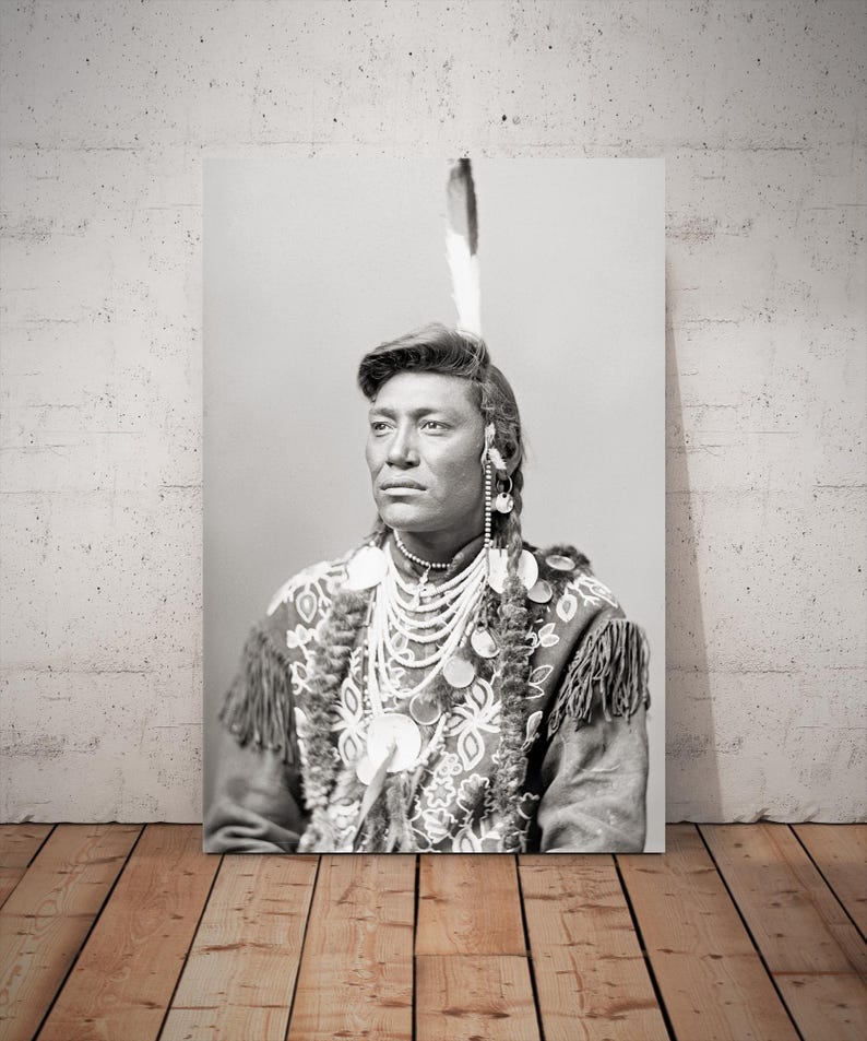 Chief Little Head Crow Print: Vintage Native American Portrait - Etsy