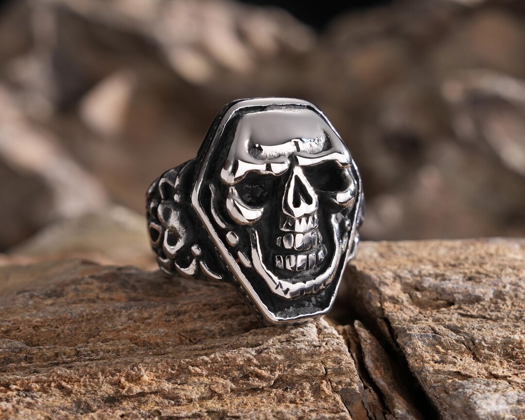 Gothic Skull Stamp Ring-frowning Skull, Dark Aesthetic Jewelry for ...
