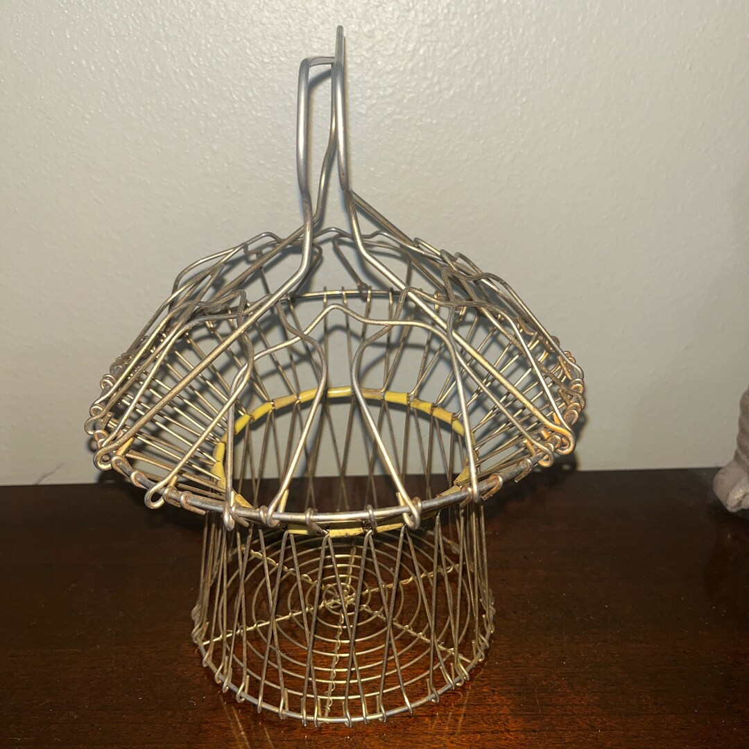 Vintage Wire Mesh Gold Tone Brass Egg Basket Handles Fold Farmhouse ...
