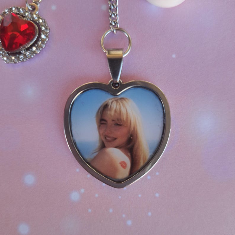 Sabrina Carpenter Keychain, Sabrina Carpenter Bag Charm, Sabrina ...