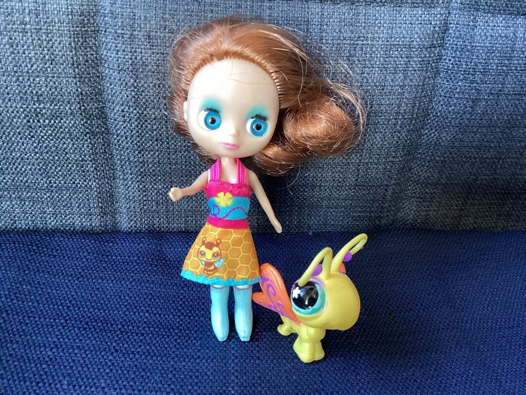 Retired Littlest Pet Shop LPS Blythe Doll Dressed in Official Dress ...