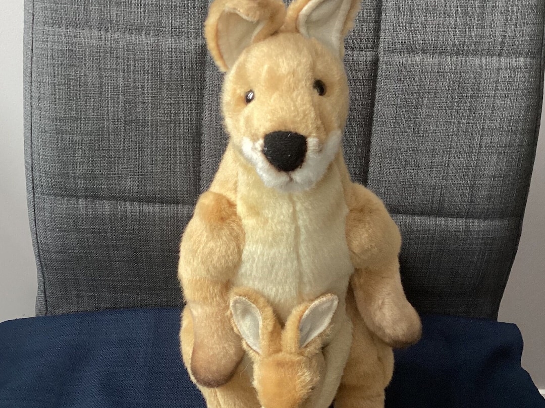 Vintage HANSA Portraits of Nature Super Realistic Large Plush Kangaroo With Baby Stuffed Animal ...