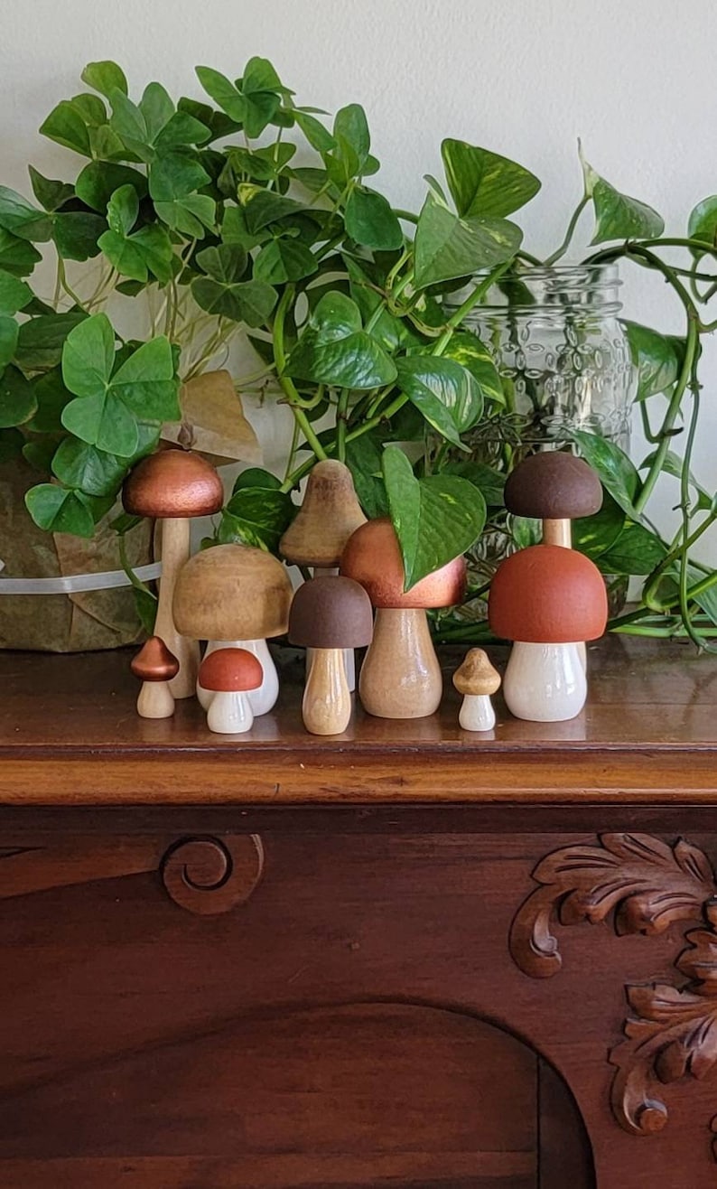 FESTIVE FALL Mushroom Set, Hand Painted Wooden Mushrooms, Woodland ...