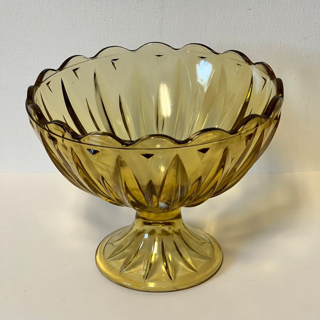 Vintage Mid-century Modern Amber Glass Scalloped Edge Footed Compote ...