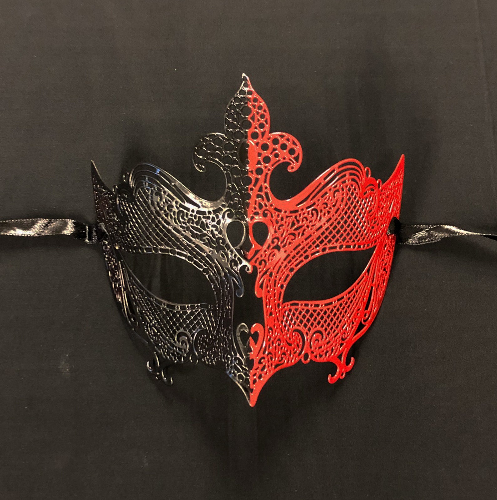 Red and Black Masquerade Mask Set: Venetian Metal Couple's Masks - Etsy