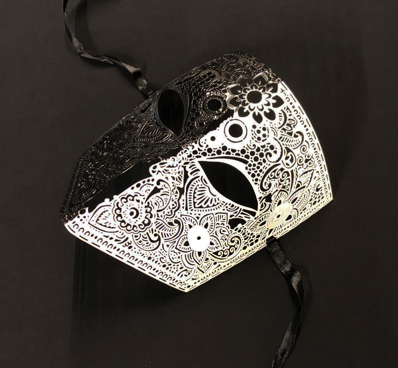 Men's Black and White Masquerade Metal Mask - Etsy