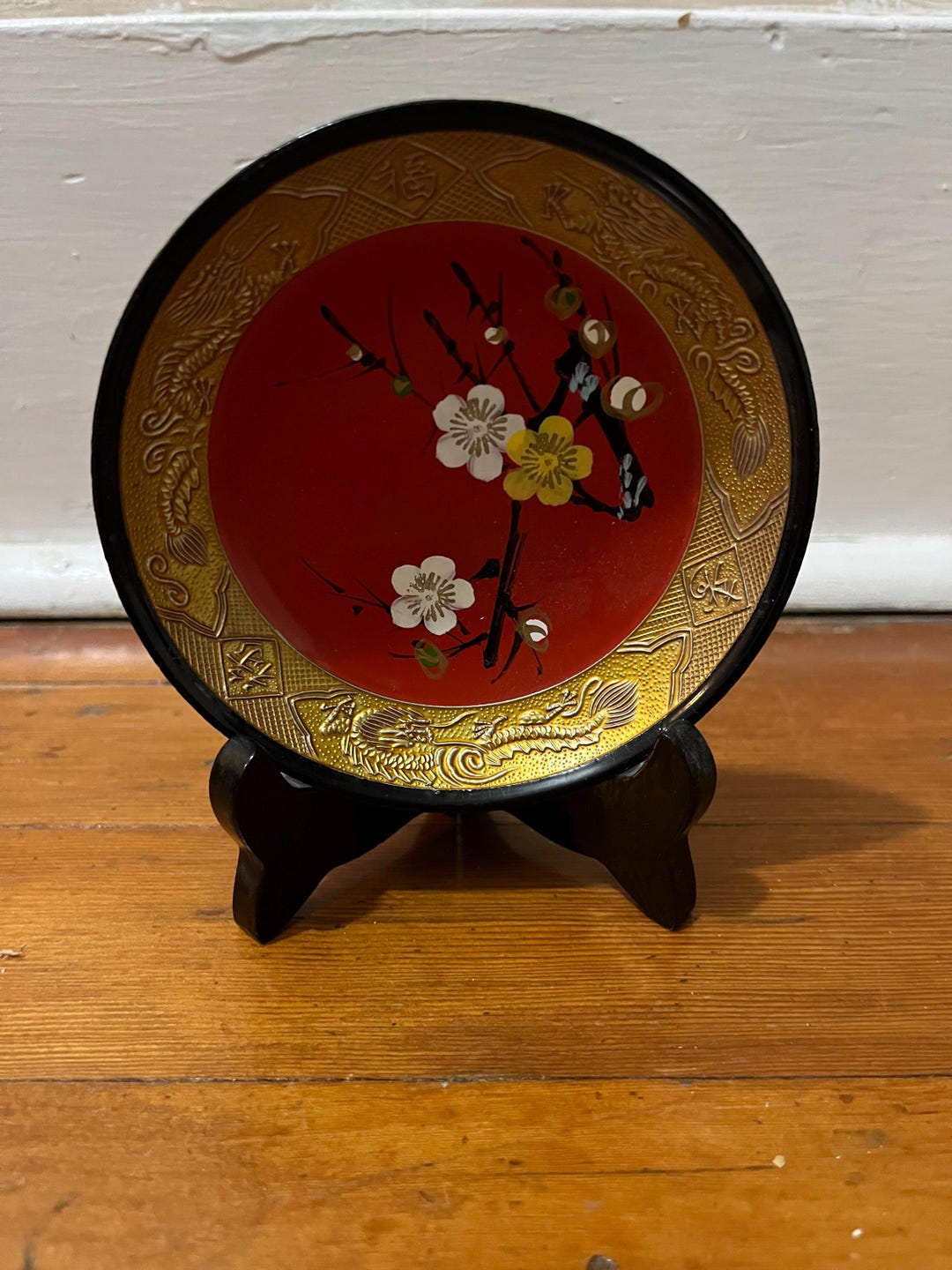 Vintage Japanese Lacquerware Plate: Floral Design, Red & Gold - Etsy