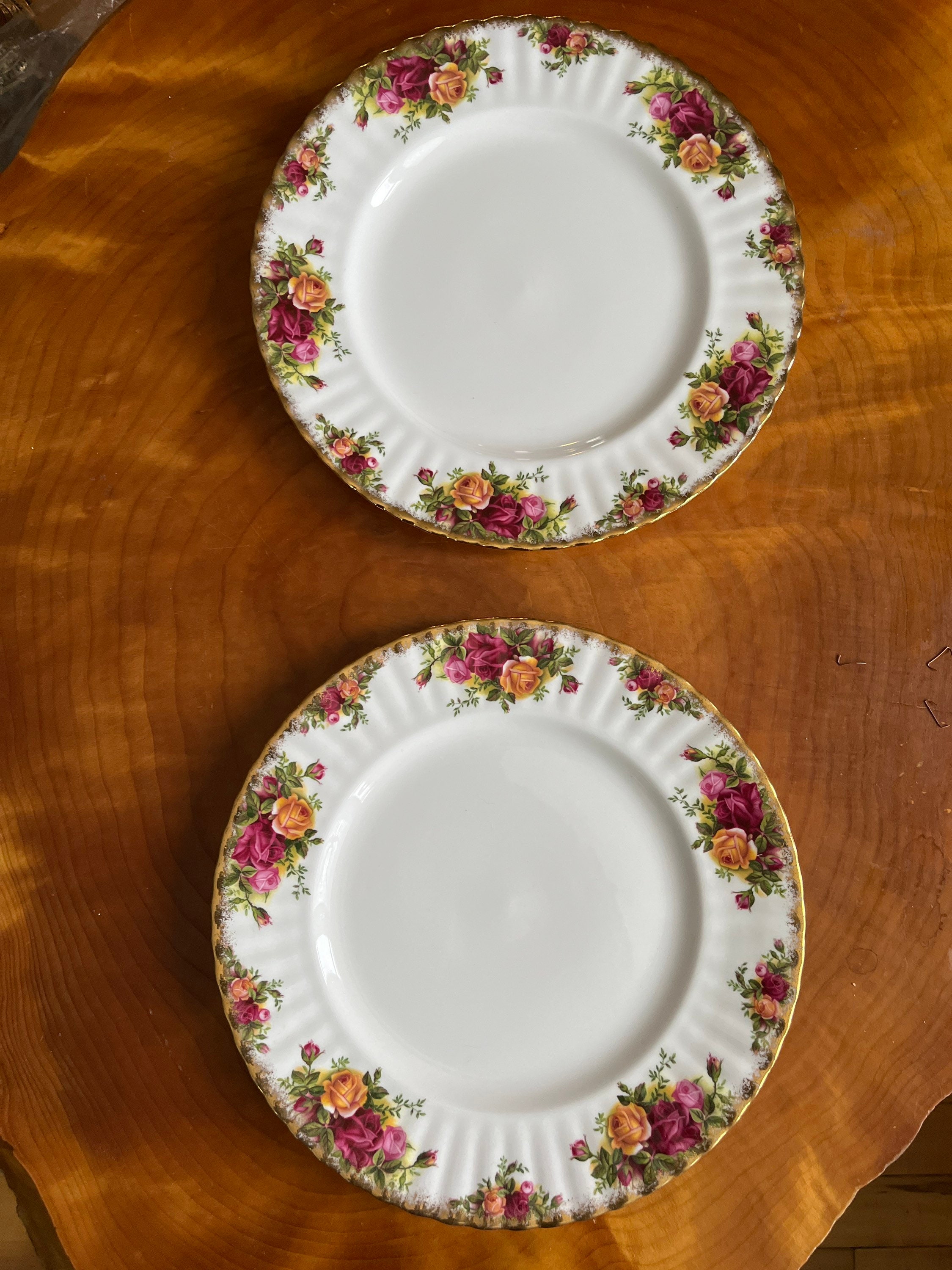Royal Albert Dinner Plate old Country Roses , 1962 Bone China England ...