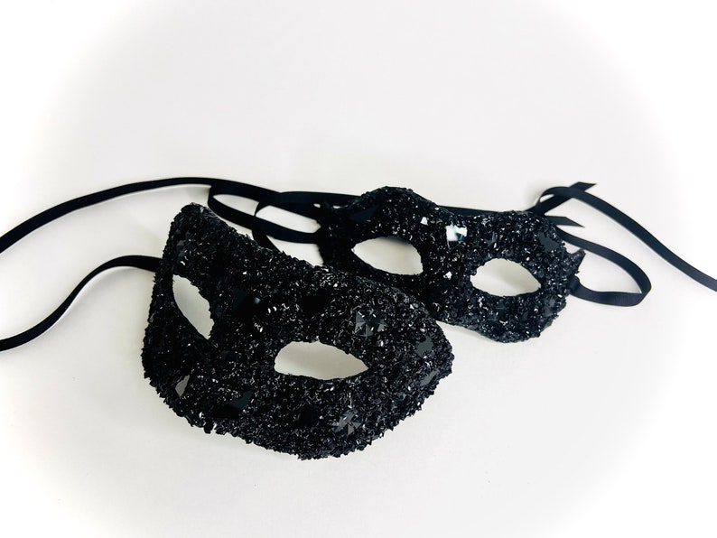 Makara Mirror Mask, Couple Edition, Glitter Rhinestones Finish ...