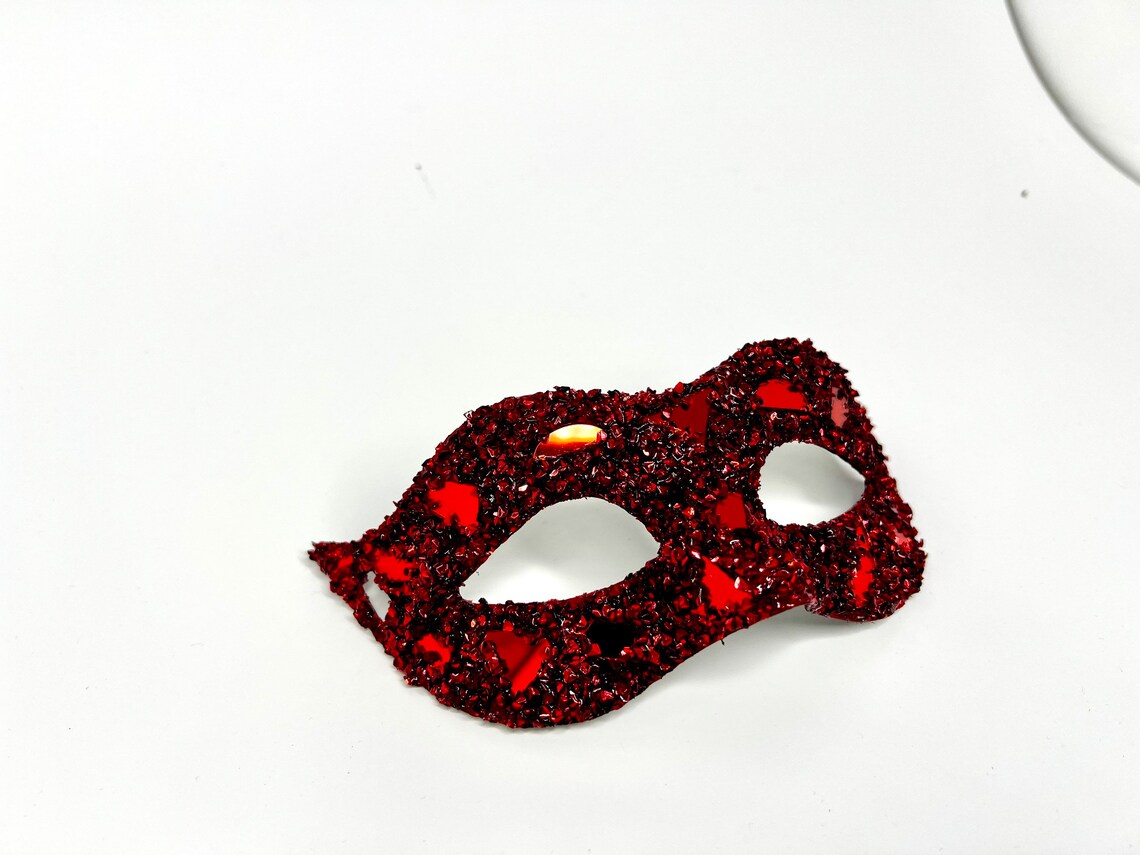 Red Makara Masquerade Mirror Mask. Comes With Comfort Plus, Elastic ...