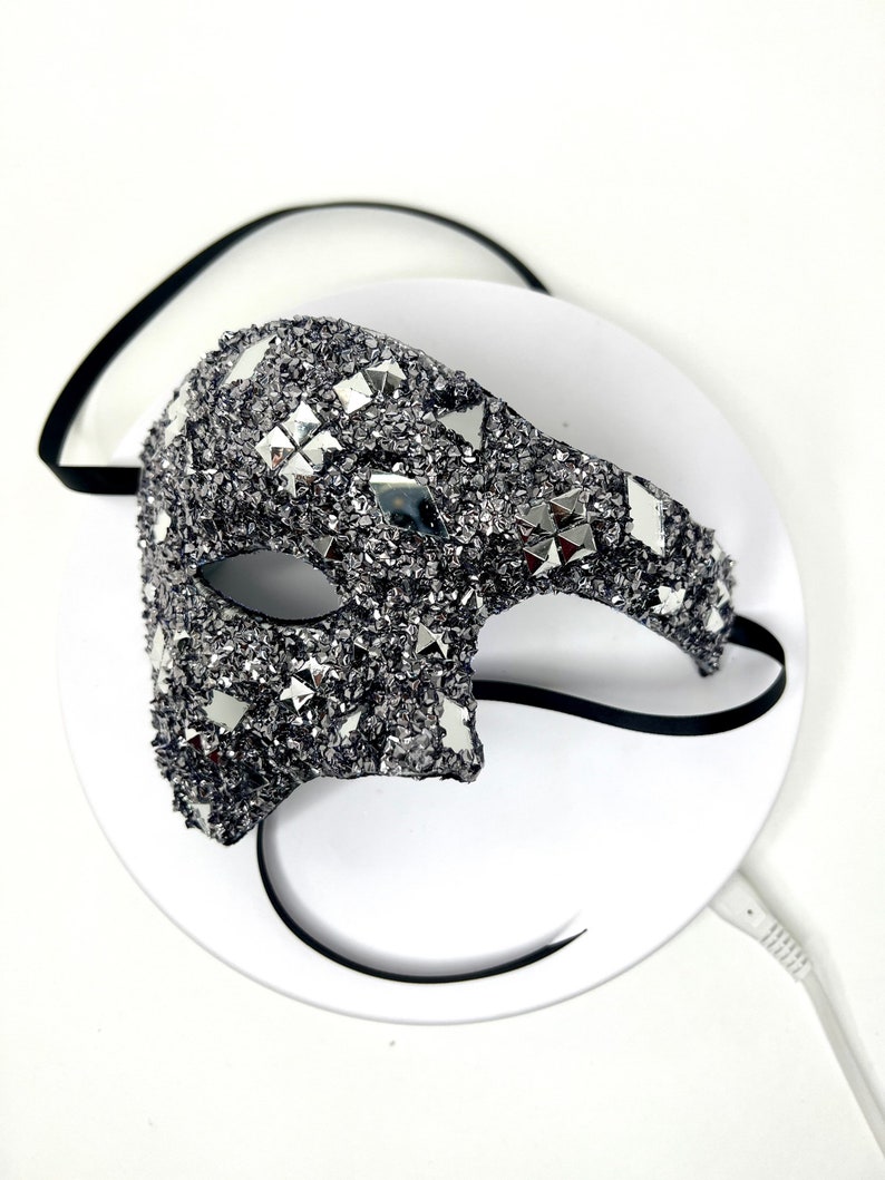 Makara Mirror Mask - Silver Gray - Phantom of the Opera Version. With ...