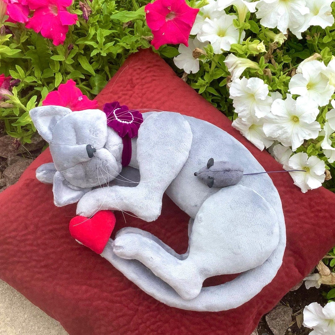 Handmade Realistic Sleeping Cat Plushie With Removable Neck Accessories ...
