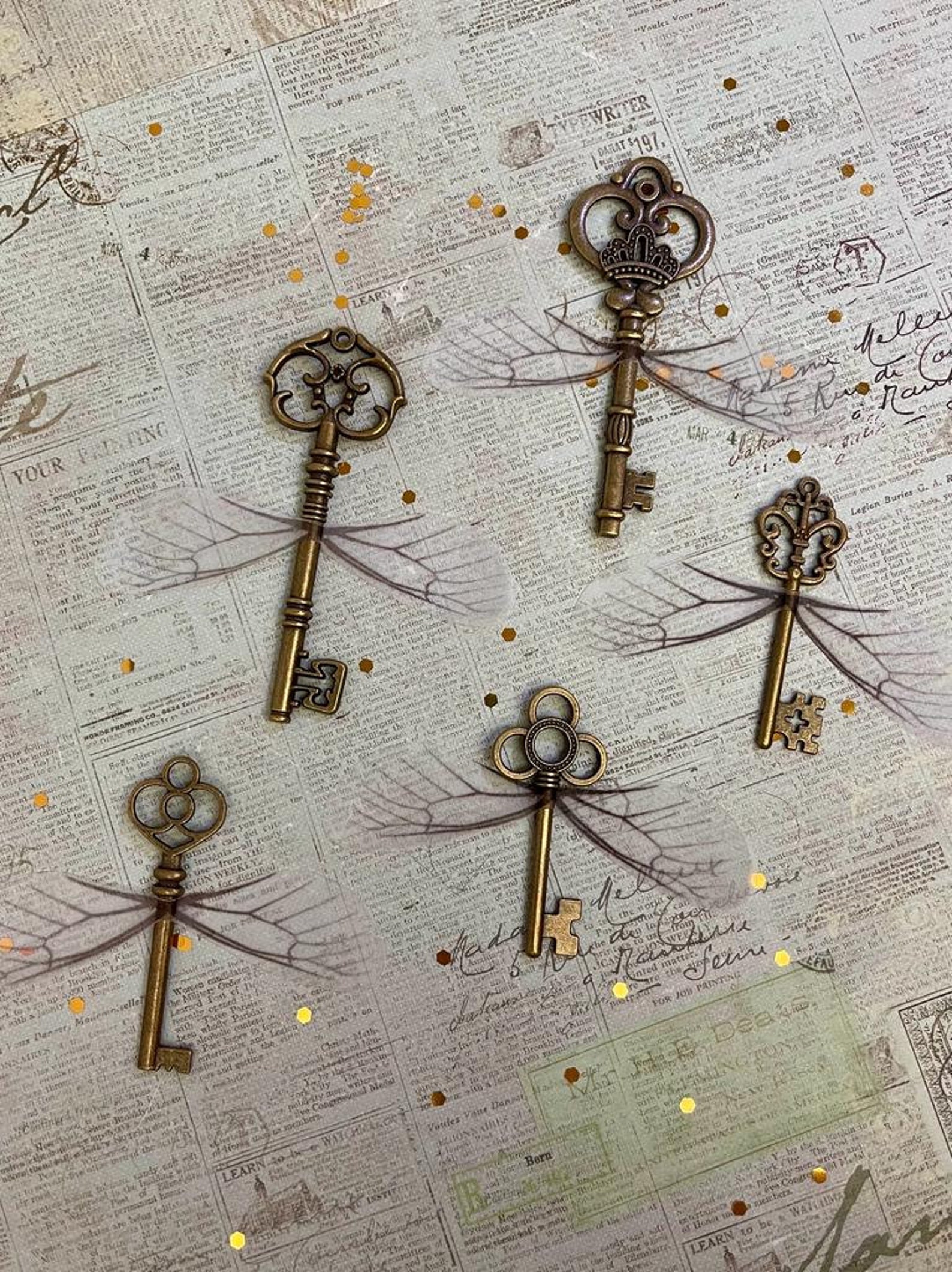 Large Flying Keys Antique Bronze, Unique and Handmade Beautiful Set ...
