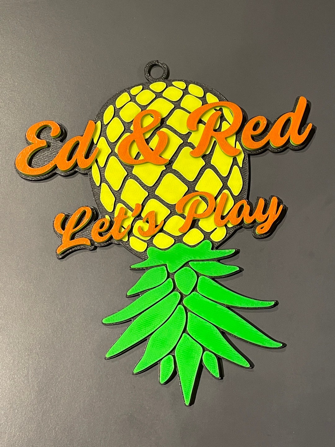 Custom Upside-down Pineapple Door Sign With Names - Etsy