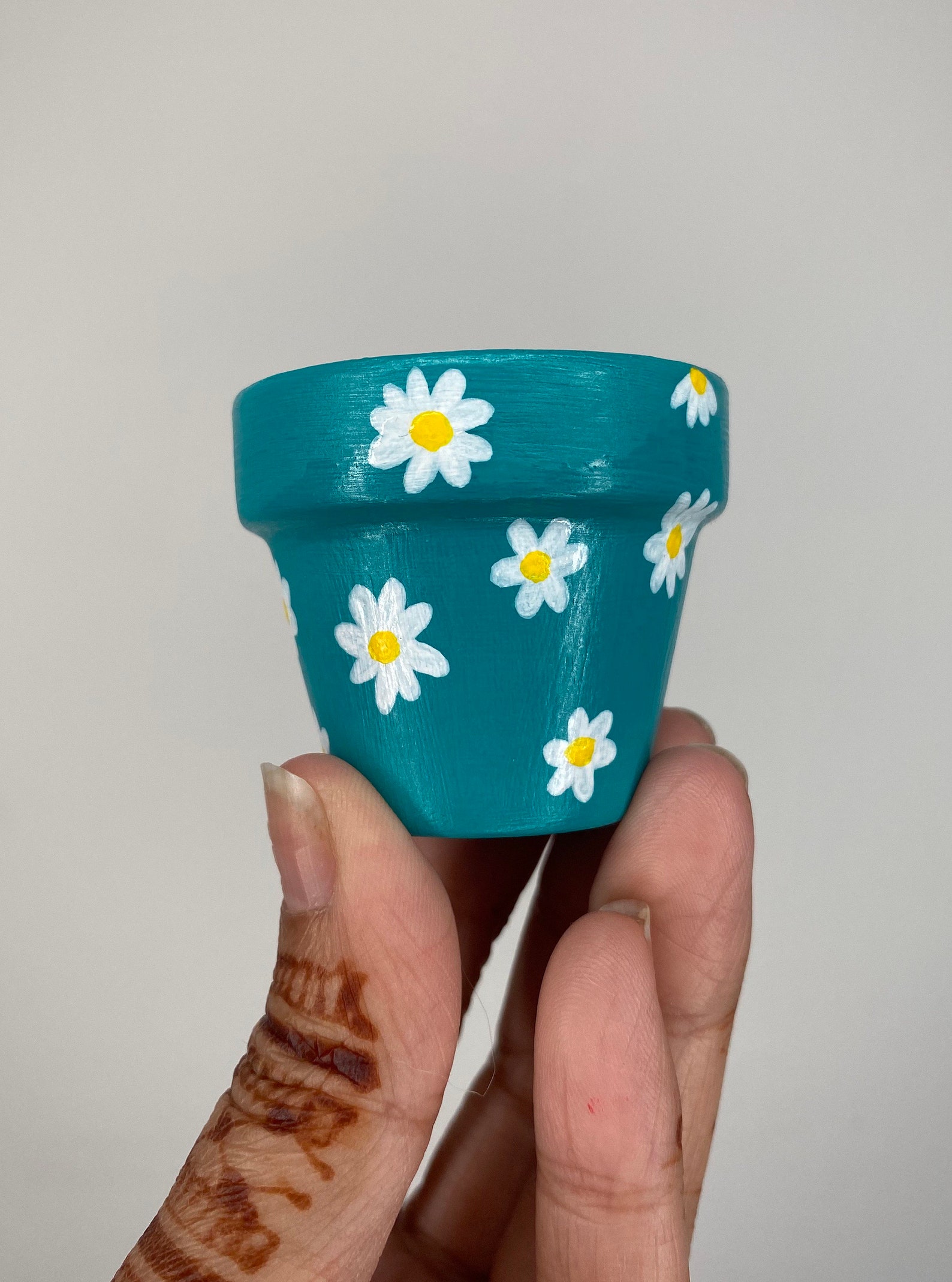 Hand Painted Mini Daisy Pot | Party Favor, Bridal Shower - Etsy