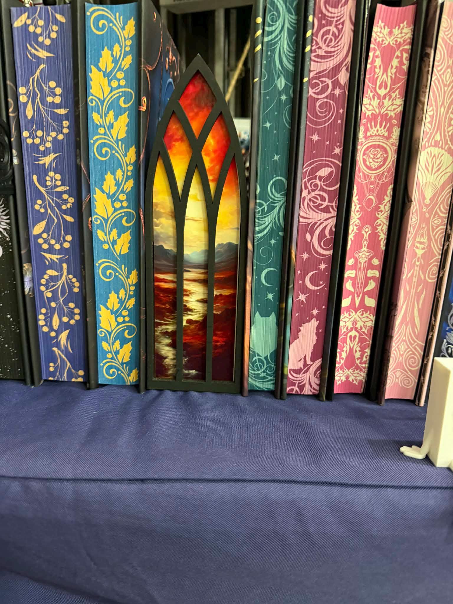 Cathedral Book Nook: Bookmark Holder, Bookshelf Insert - Etsy