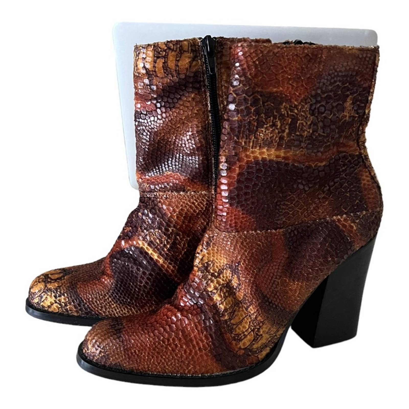 Vintage Mainframe Snakeskin Ankle Western Boots Size 7.5M - Etsy