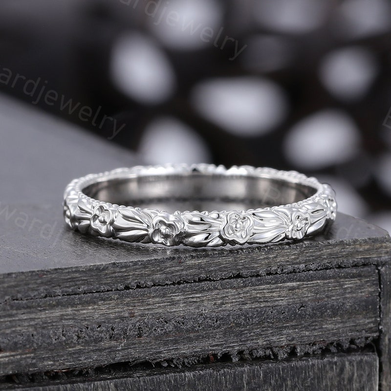 Filigree Wedding Band - Etsy
