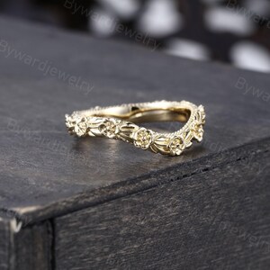 Unique Width 2.5mm Flower Curved Wedding Band Yellow Gold Ring Vintage ...