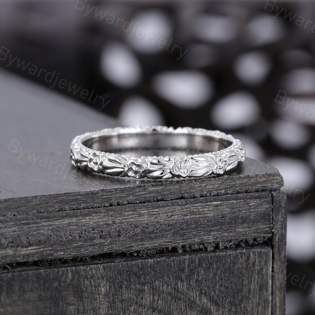Unique White Gold Wedding Band Delicate Plain Gold Filigree Ring ...