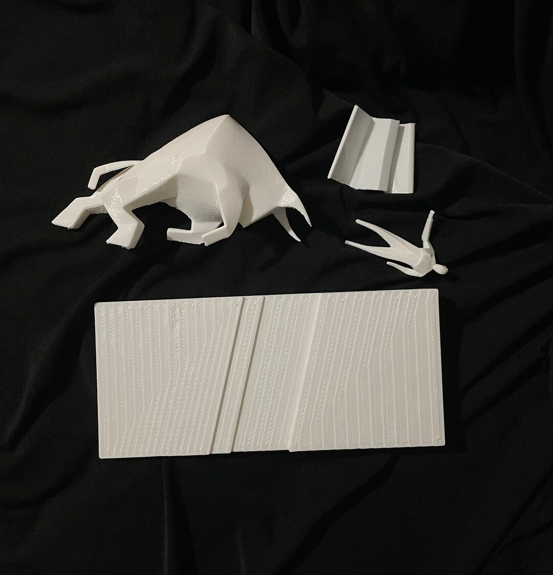 Back to School DIY 3D Modeling Dune Statue, Gifts to Help Settle in the Dorm, Bull Fighting ...