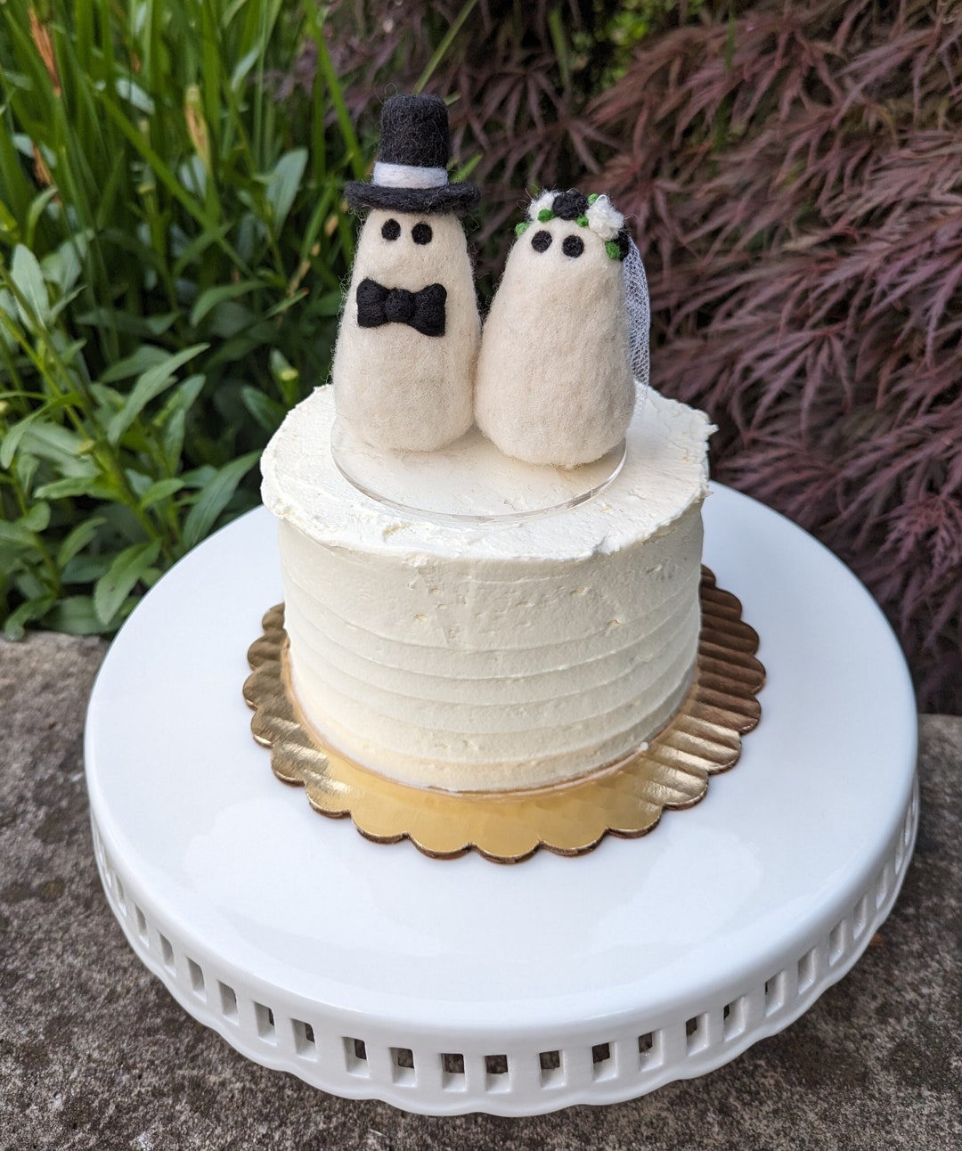 Acrylic Base Ghost Cake Topper | Spooky Wedding Decorations | Halloween ...