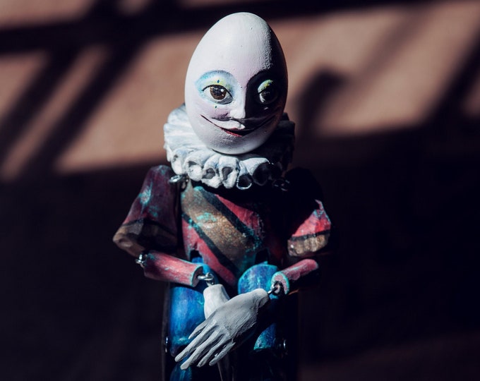 Humpty Dumptysculpted Figure/doll in Shadowbox - Etsy UK