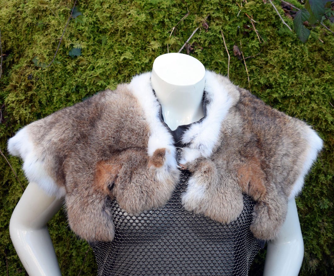 Viking Hare Fur Cloak With Dragon Hook Closure, Naturell Gray Brown ...