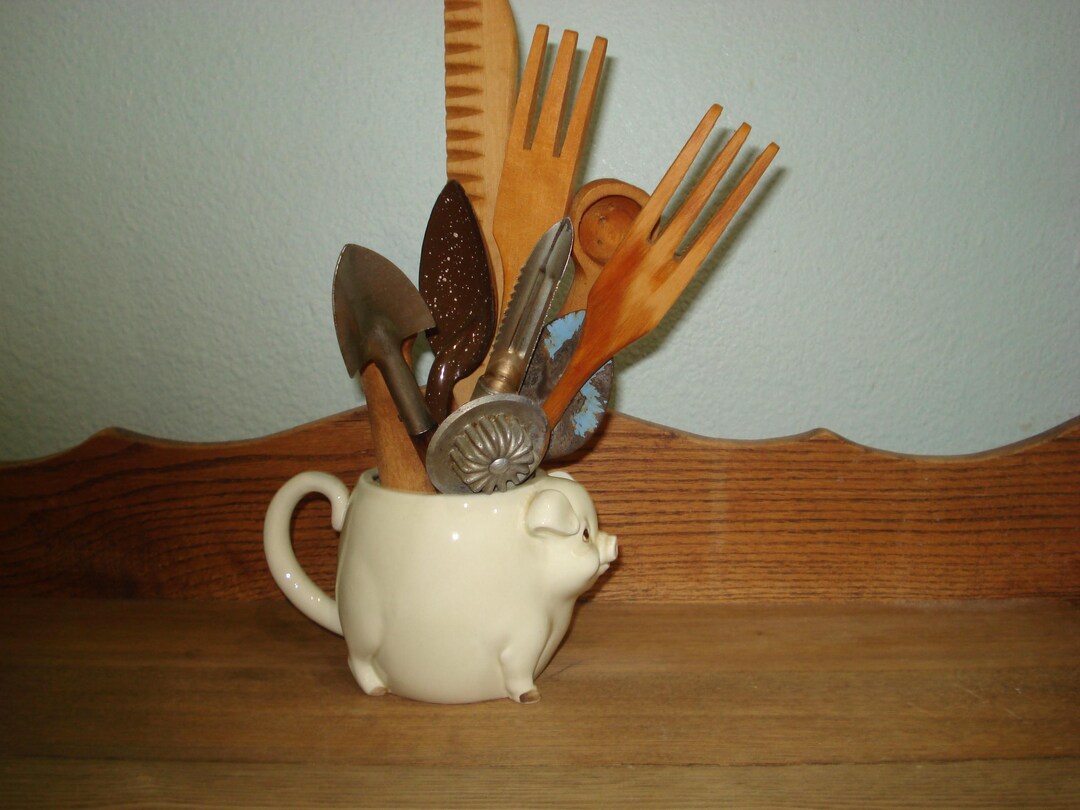 Vintage Quon Quon Pig/utensil Holder/mug/japan/1980's - Etsy