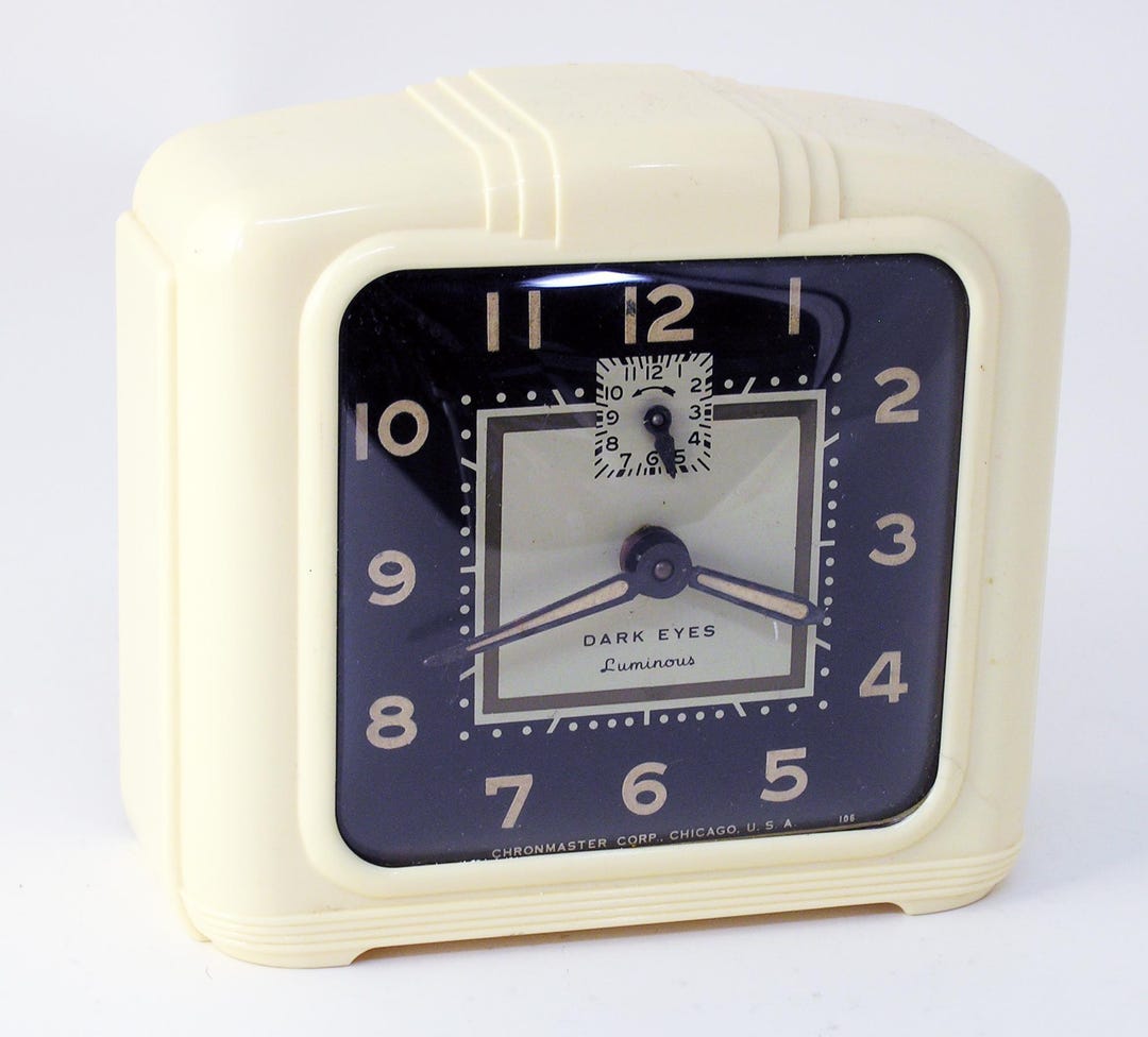 Restored 1940s "dark Eyes" Alarm Clock, Made in the USA!! - Etsy