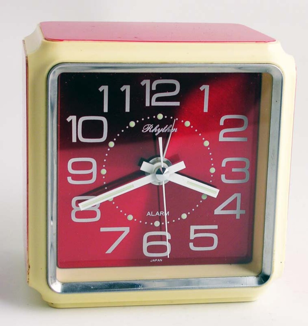Vintage 1970s Rhythm Alarm Clock, Made in Japan - Etsy