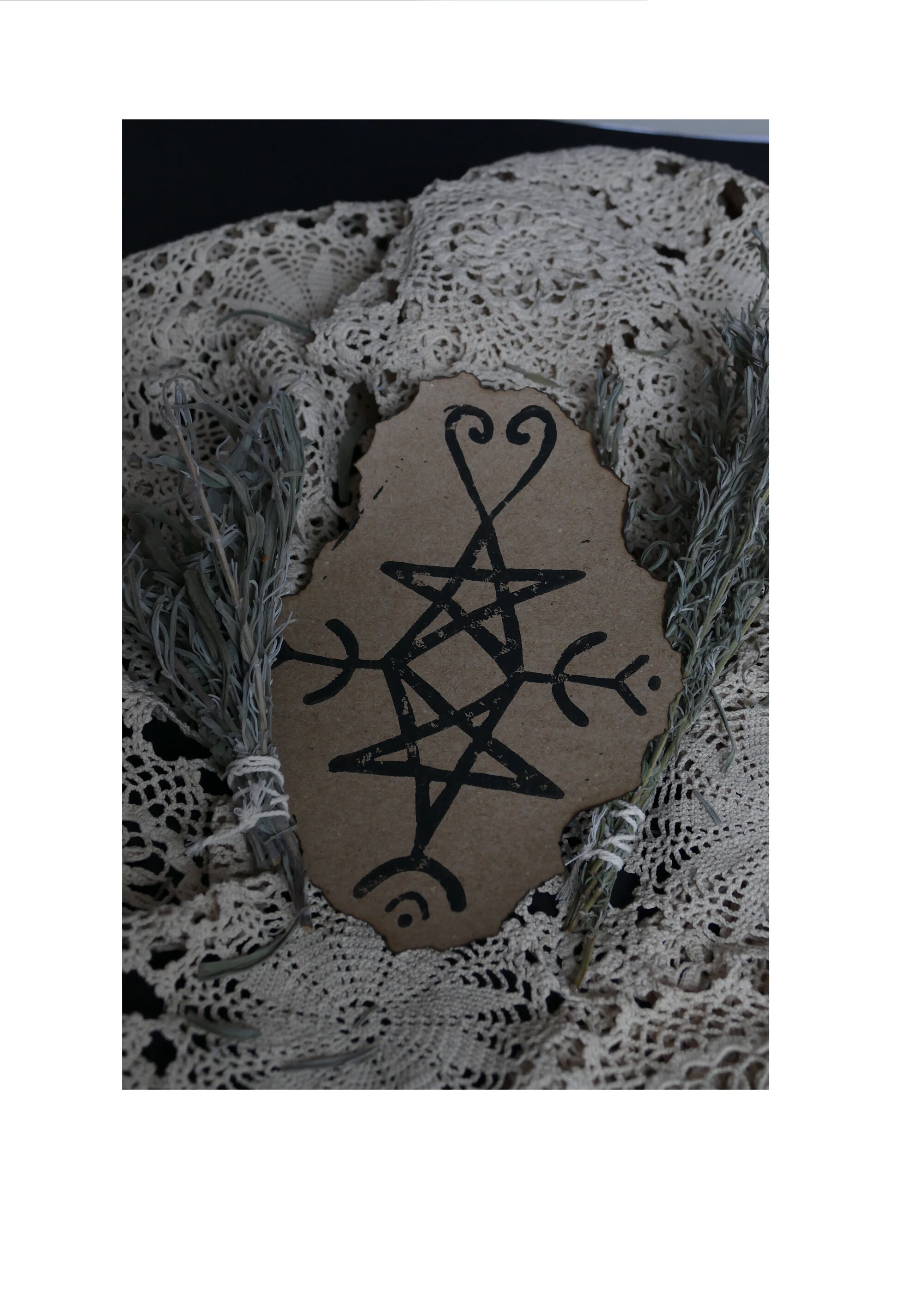 Wall Hangings Home Décor Prints Sigil Sigille Print Linoleum Unique ...