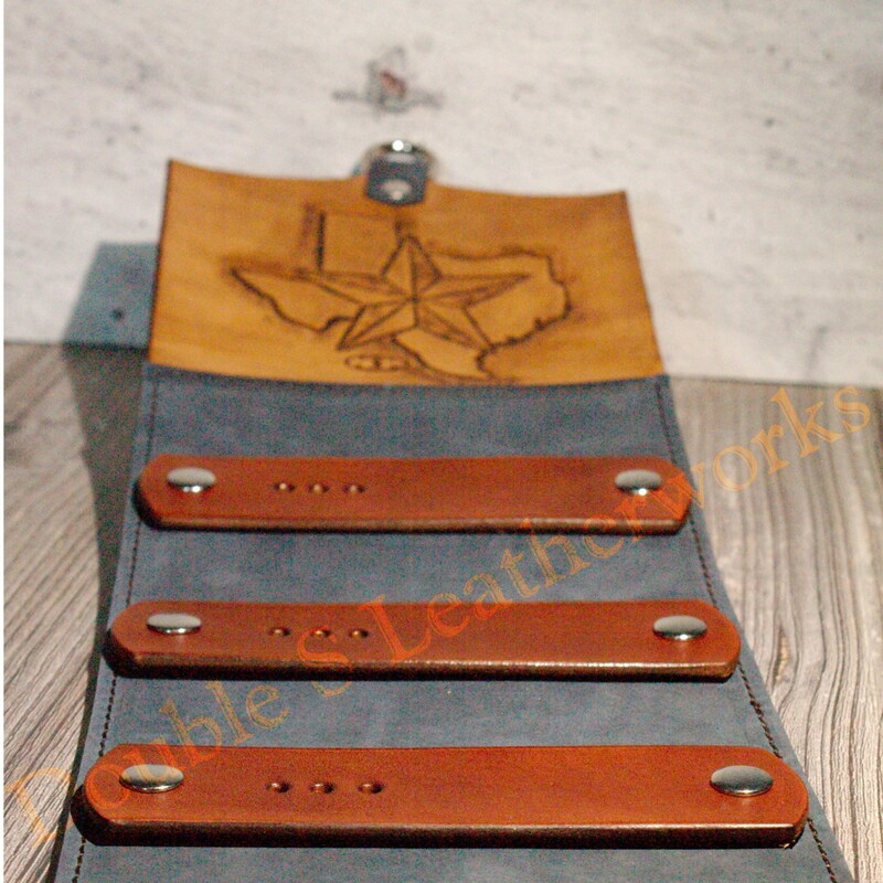Rodeo Buckle Display - Etsy