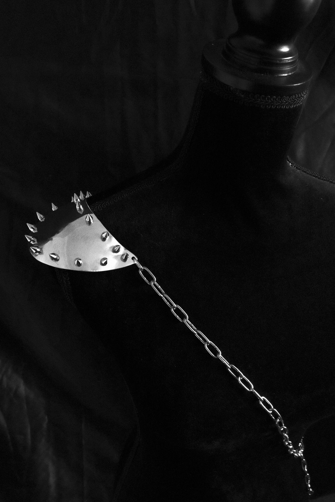 Chain Shoulder Pauldron Metal Armor - Etsy