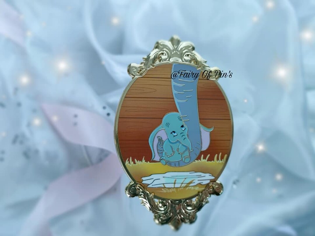 Pin's Dumbo - Etsy