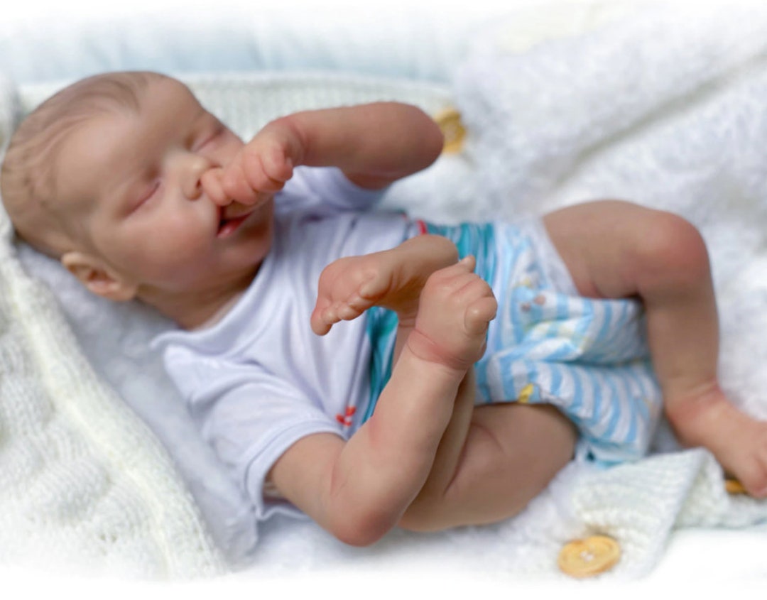 Sleeping Reborn Baby Doll 16 Cuddly Gifts Lifelike Real Soft Touch ...