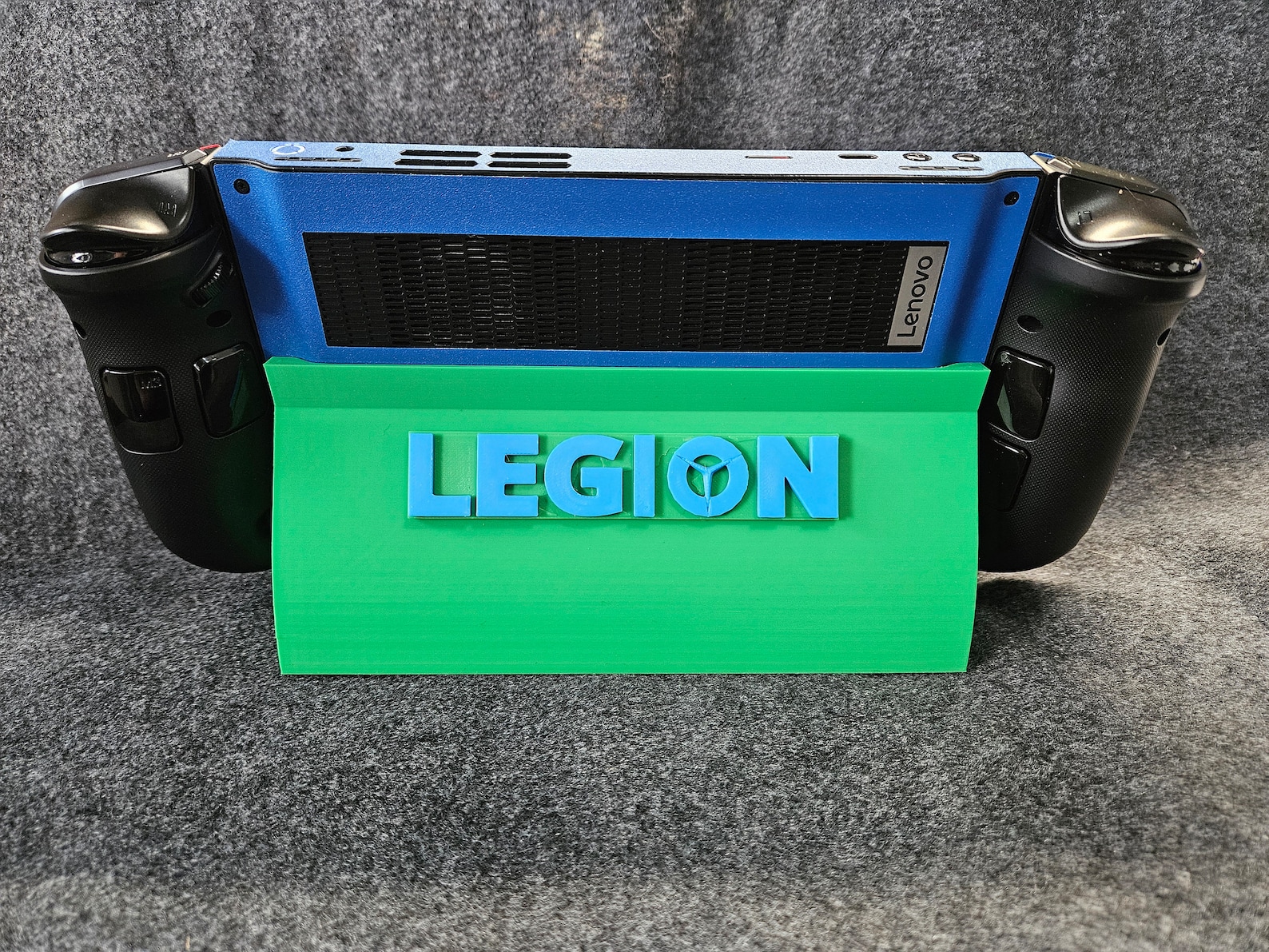 Lenovo Legion Go, Thunderbolt / USB 4 Dock With Magnetic Docking ...